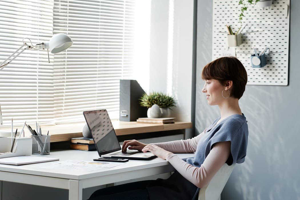 Cuánto cobra un community manager freelance en España